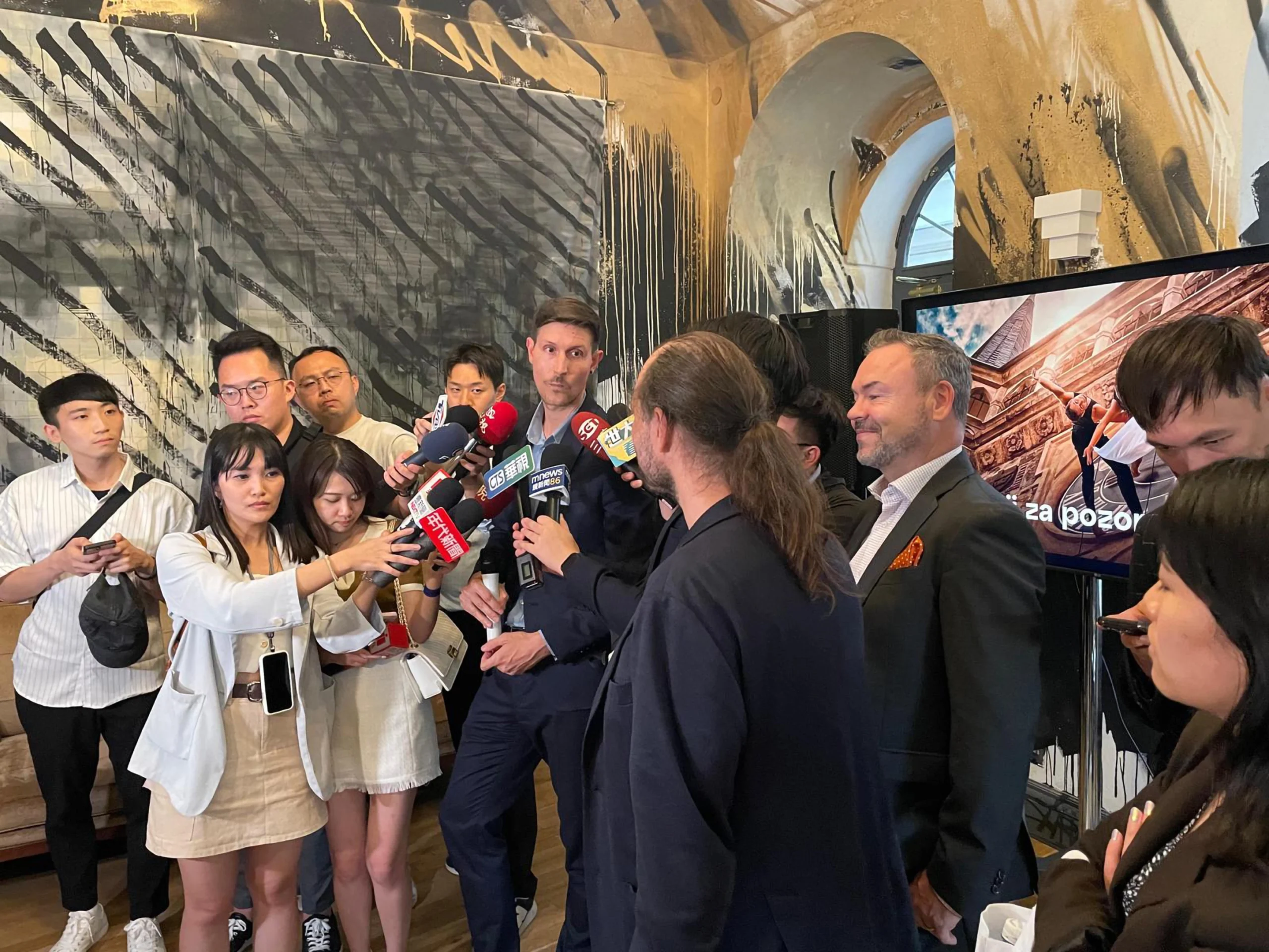 prezentace přínosů cestovního ruchu - Prague City Tourism Corporate